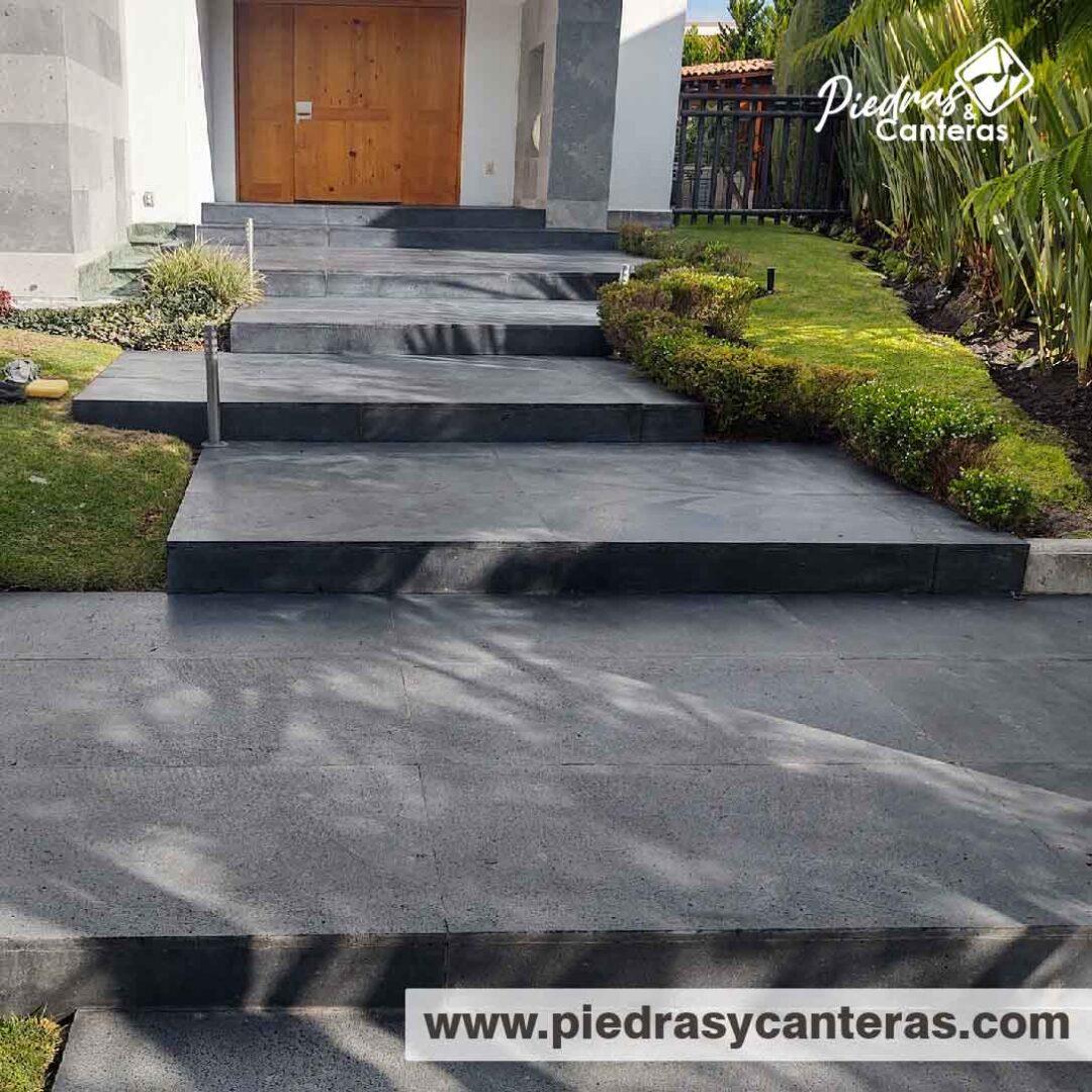 Recinto Negro Laminado | Piedras y Canteras | Piedras Naturales